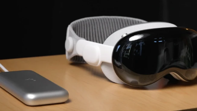 Apple Vision Pro 2 Review: M5 Chip, Better Strap, But a Still ...