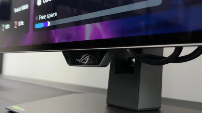 OLED Monitors Still Struggle With HDR Compared to OLED TVs | NoobFeed