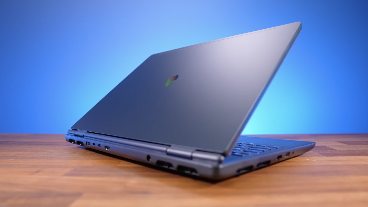 Zephyrus G16 vs. Aurora 16X: Performance, Build, and Portability ...